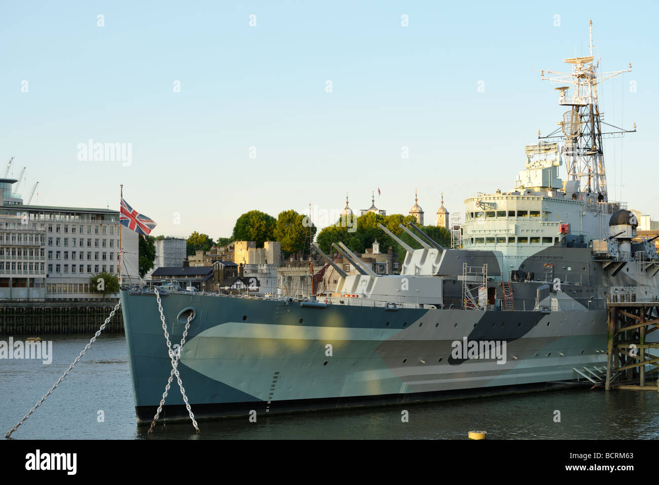 The bow of World War II cruiser HMS Belfast on the River Thames with ...