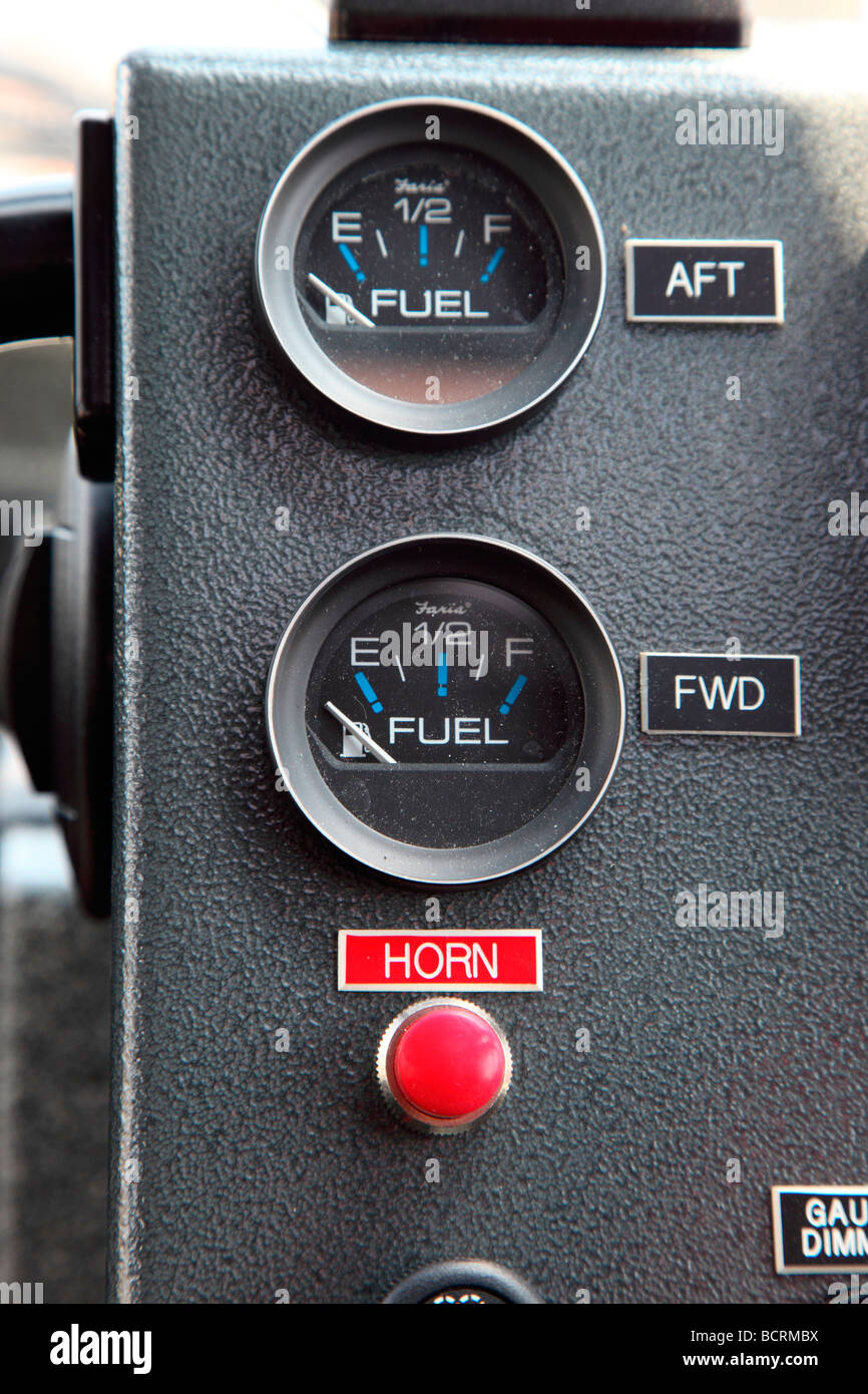 Fuel gauges hi-res stock photography and images - Alamy