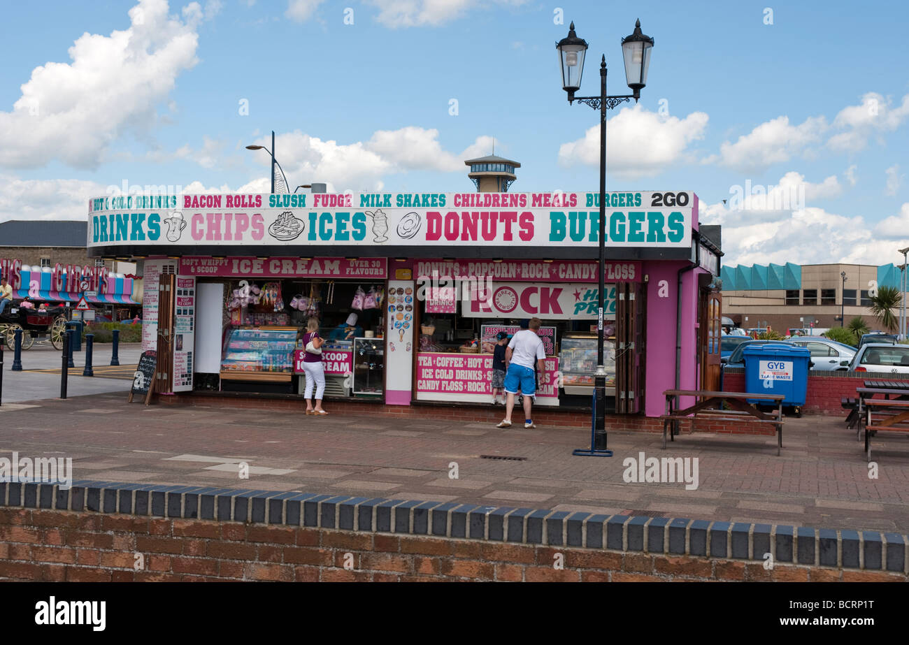 A fast food outlet on a promenade Stock Photo - Alamy