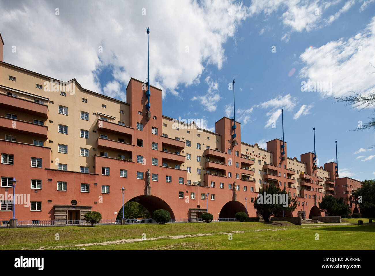 inner courtyard of Karl Marx-Hof, Vienna, Austria Stock Photo - Alamy