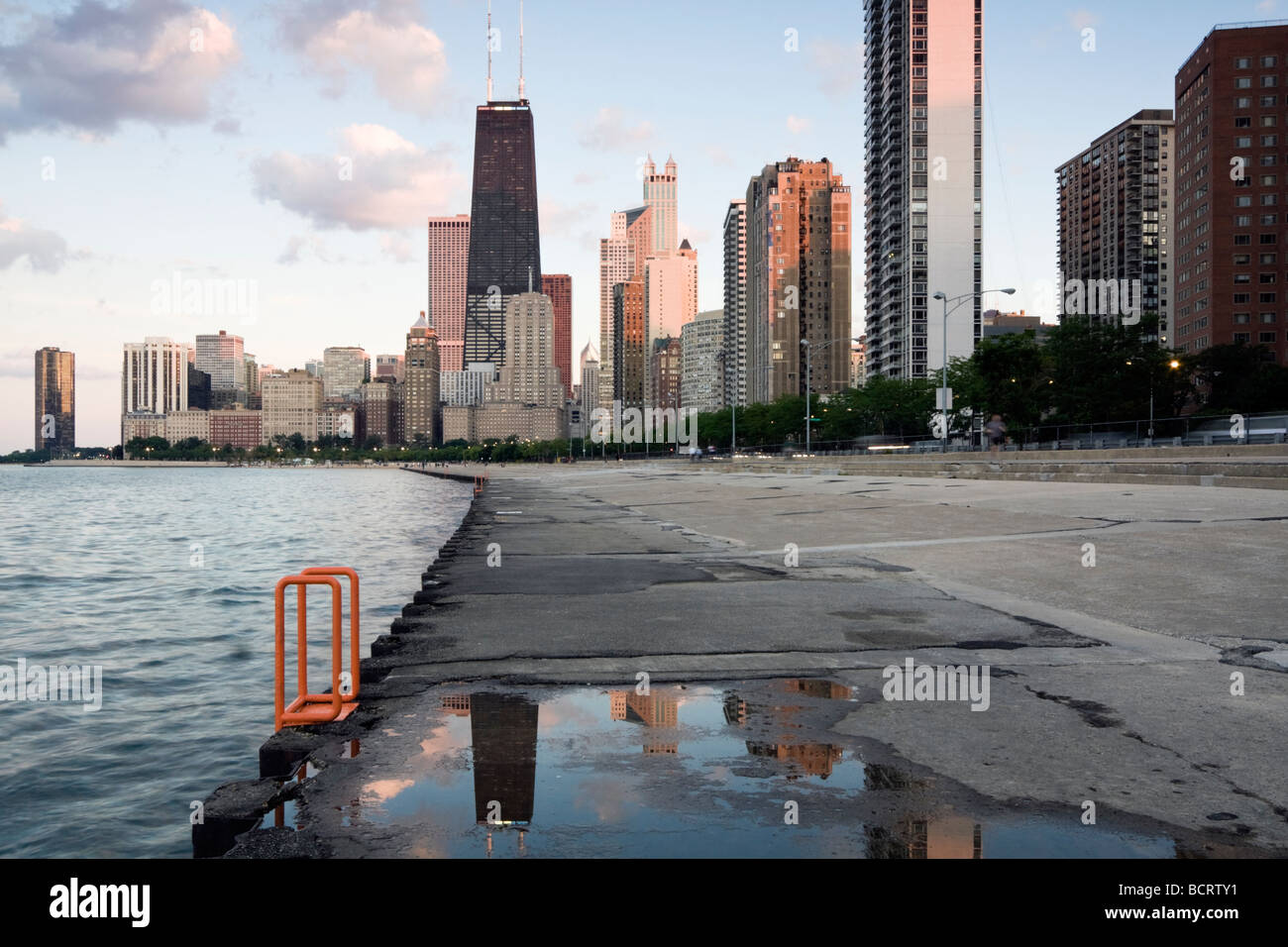 Amazing end of the day in Chicago Stock Photo - Alamy