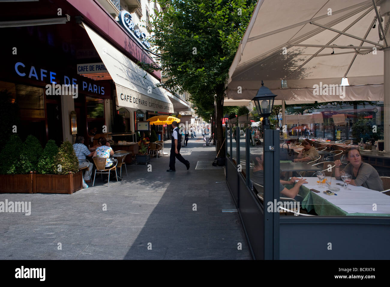 Cafe de paris hi-res stock photography and images - Alamy