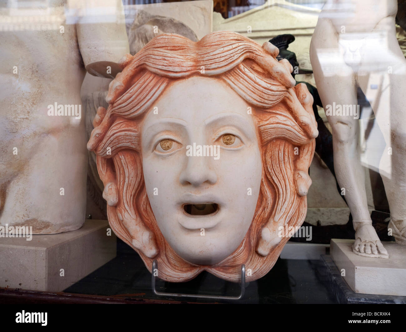 Statue of medusa hi-res stock photography and images - Alamy