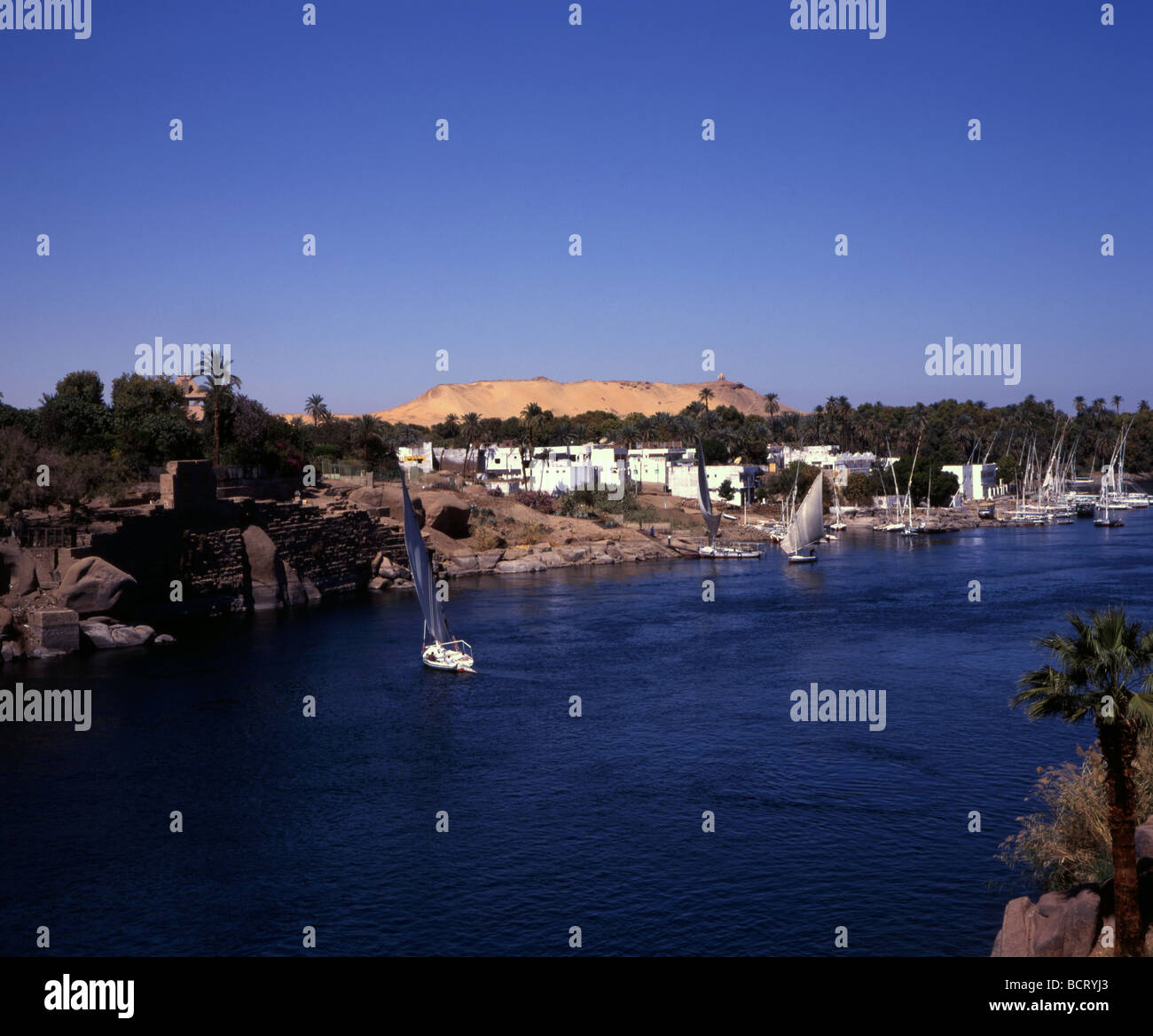 Nile cataracts hi-res stock photography and images - Alamy