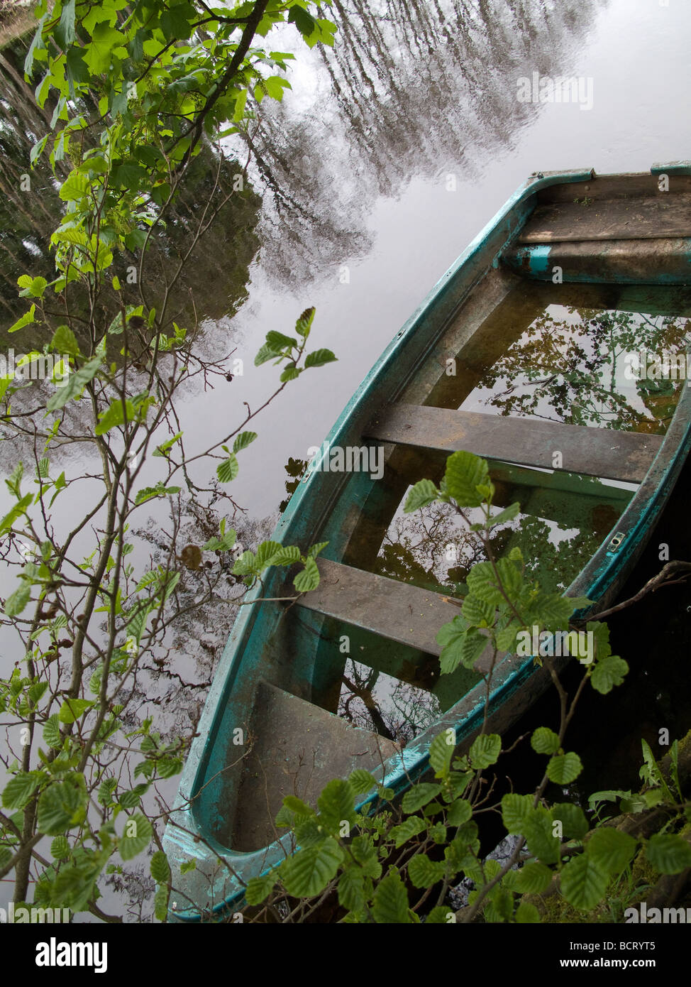Sad boat hi-res stock photography and images - Alamy