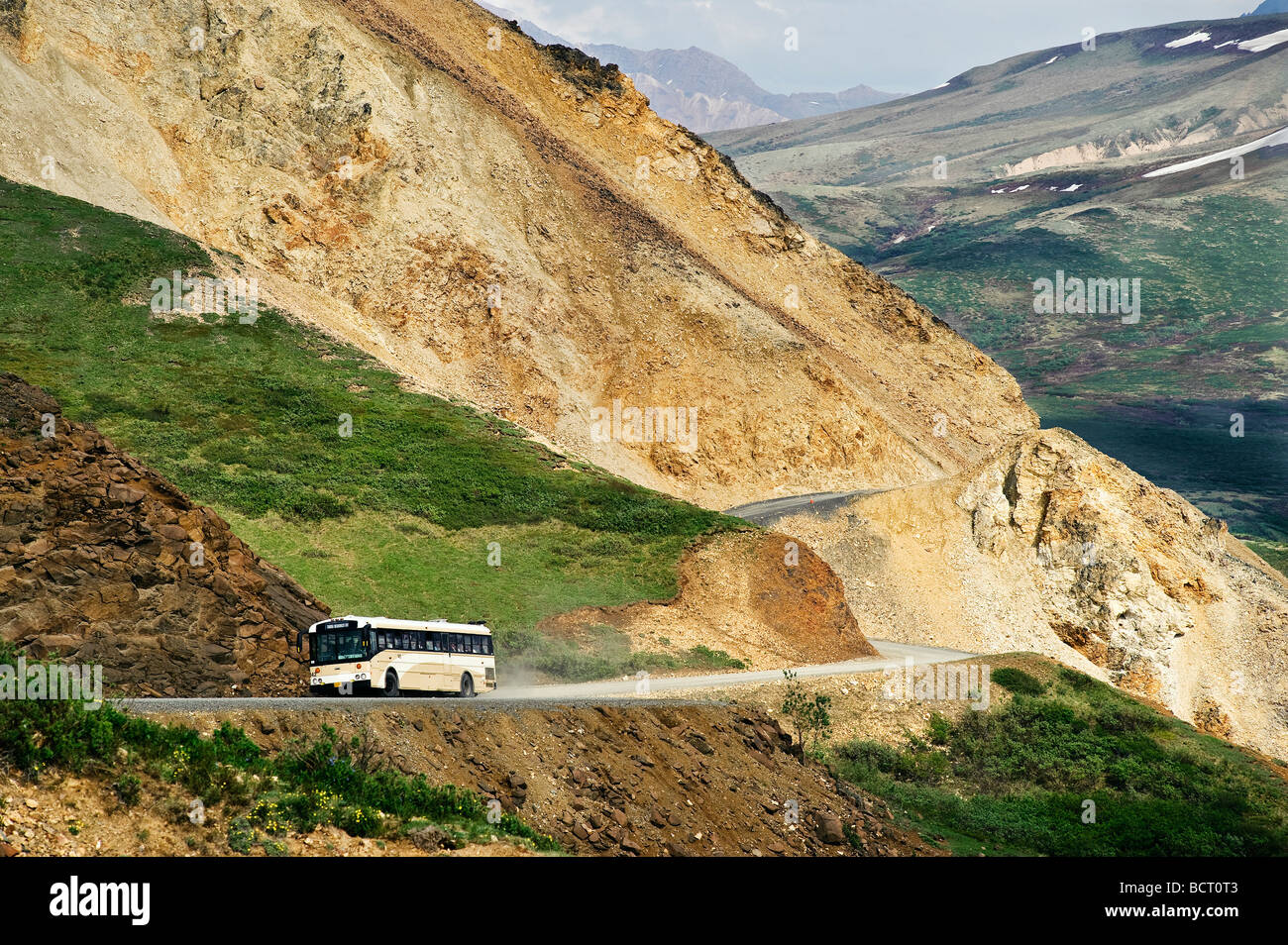 Tour Bus On Denali Park Stock Photos & Tour Bus On Denali Park Stock ...