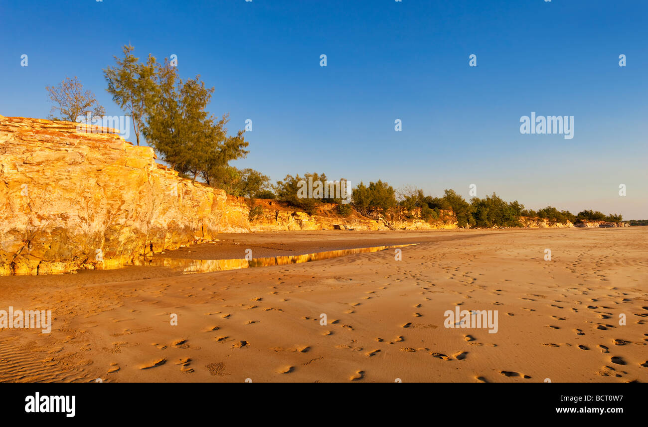 Dripstone cliffs beach casuarina coastal hi-res stock photography and ...