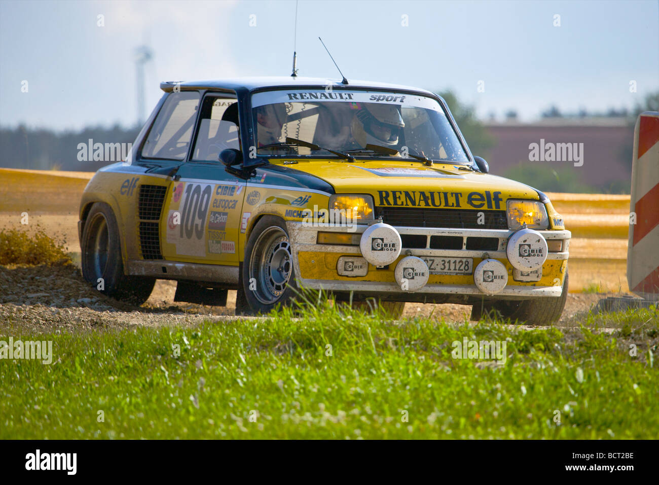Renault 5 fahrzeug hi-res stock photography and images - Alamy