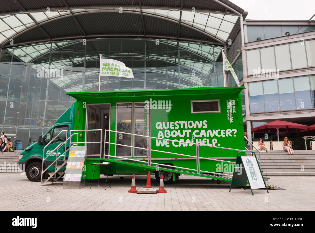 Macmillan cancer hi-res stock photography and images - Alamy