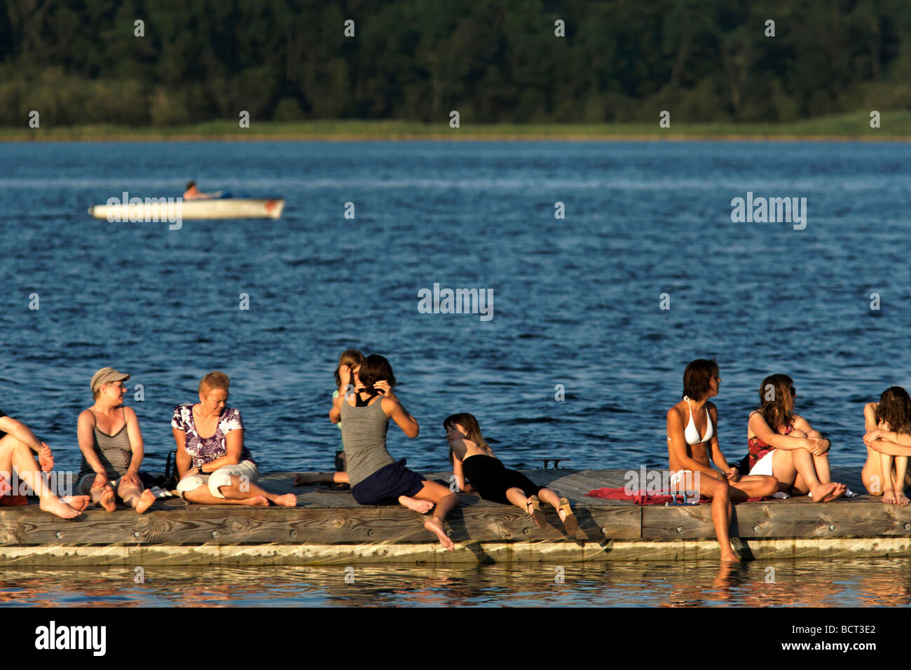 Female sunbathers hi-res stock photography and images - Alamy