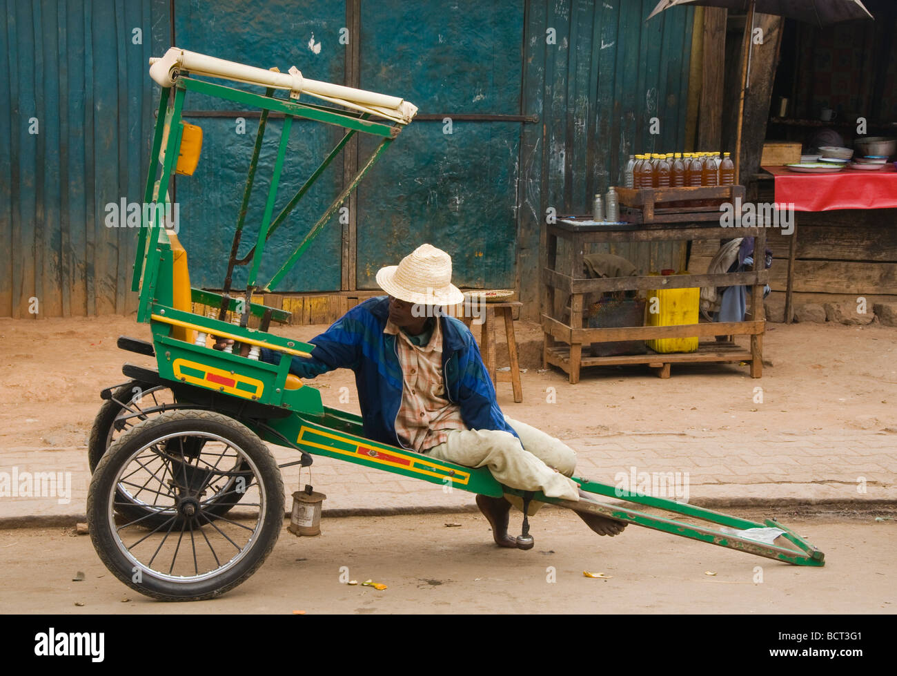 pousse pousse driver in Ambalavao Madagascar Stock Photo - Alamy