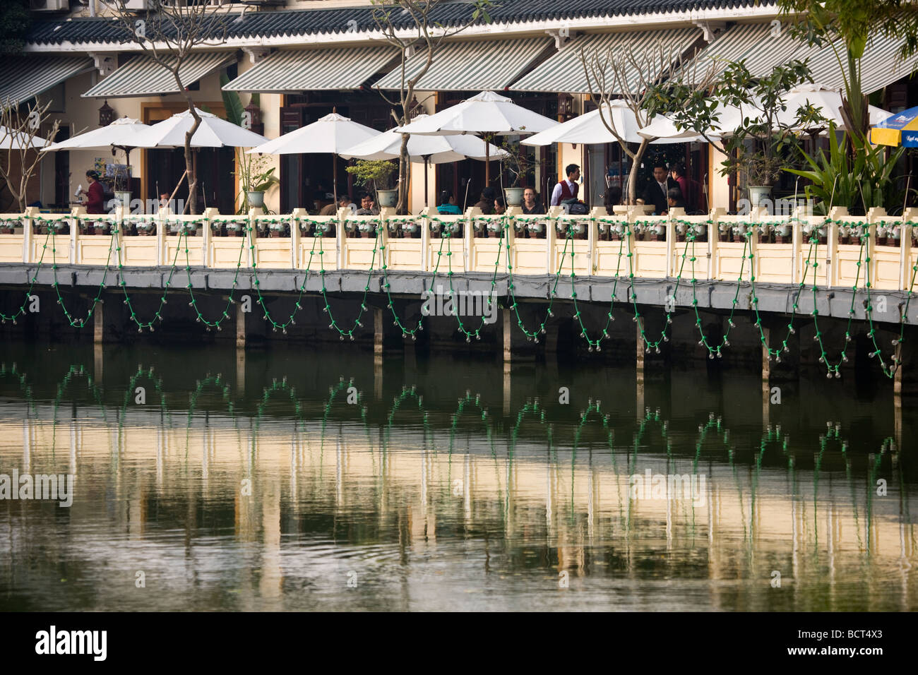 Lakeside Cafe Hoan Kiem Lake Hanoi Vietnam Stock Photo - Alamy