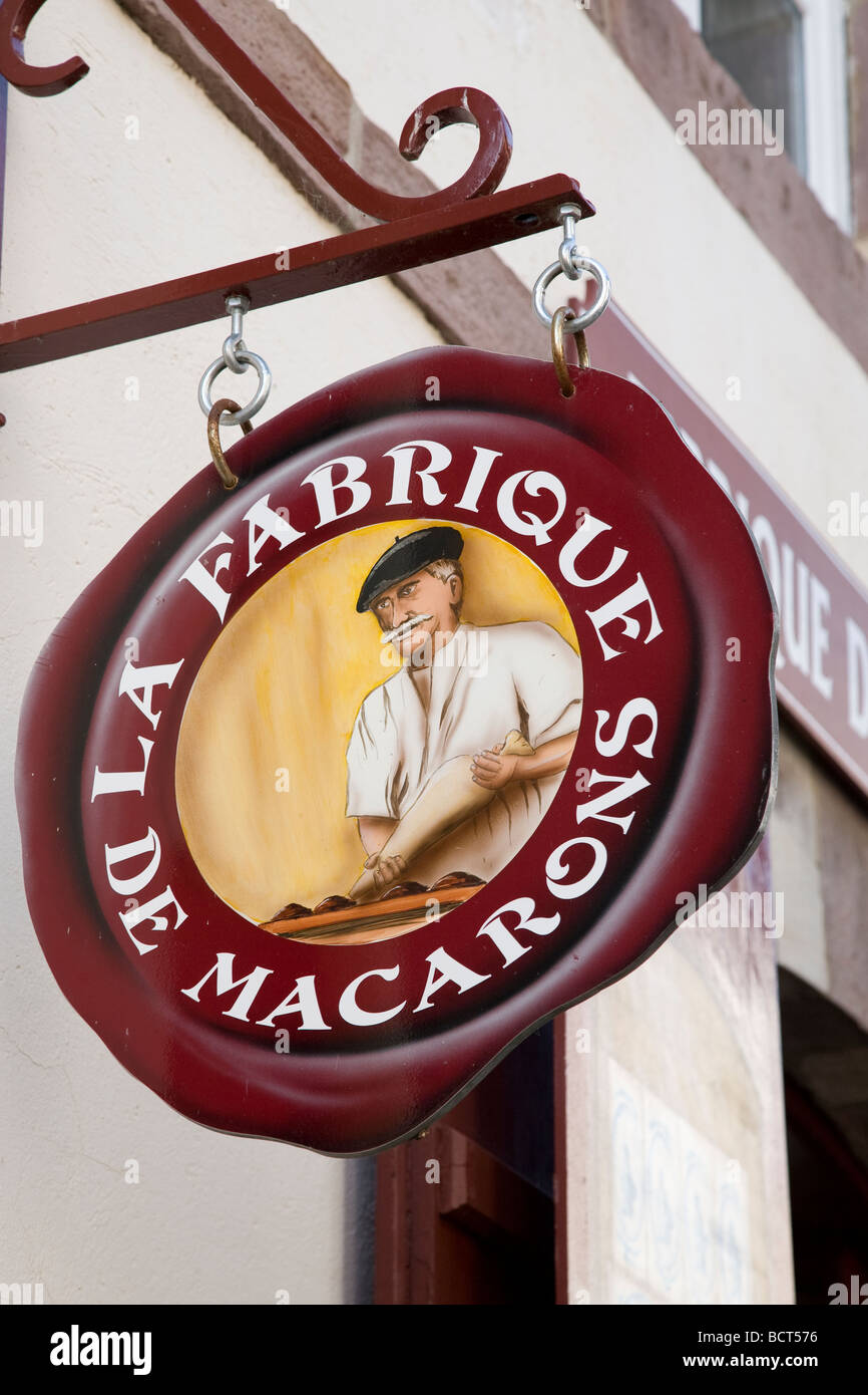 Macaron basque hi-res stock photography and images - Alamy