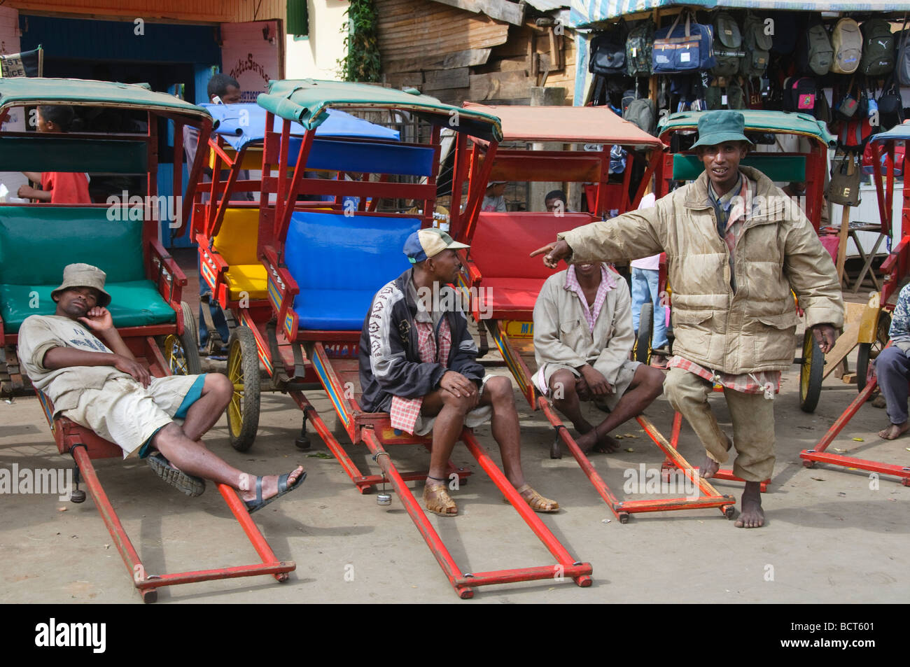 pousse pousse drivers in Antisirabe Madagascar Stock Photo - Alamy