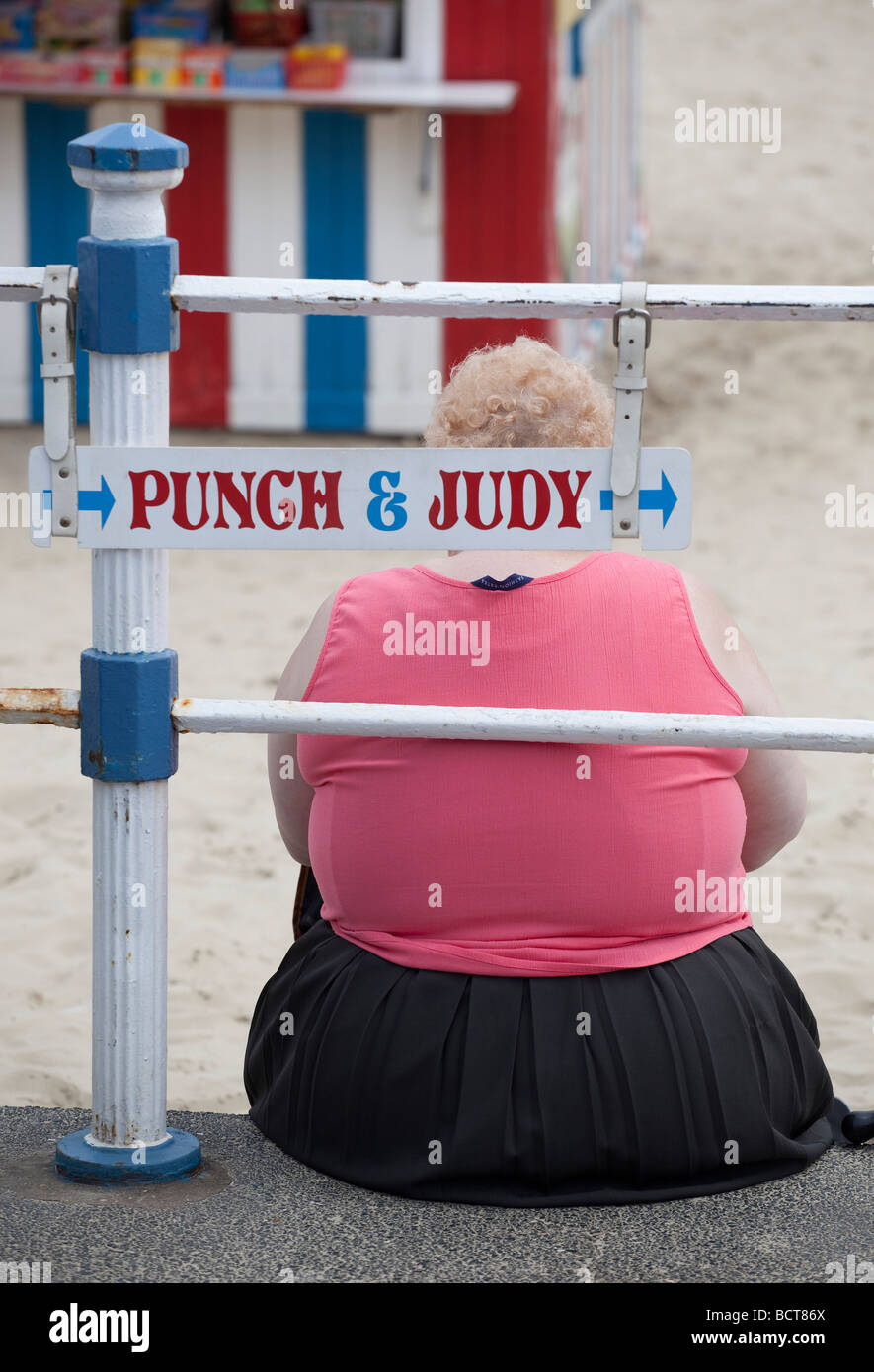Punch and judy sign hi-res stock photography and images - Alamy
