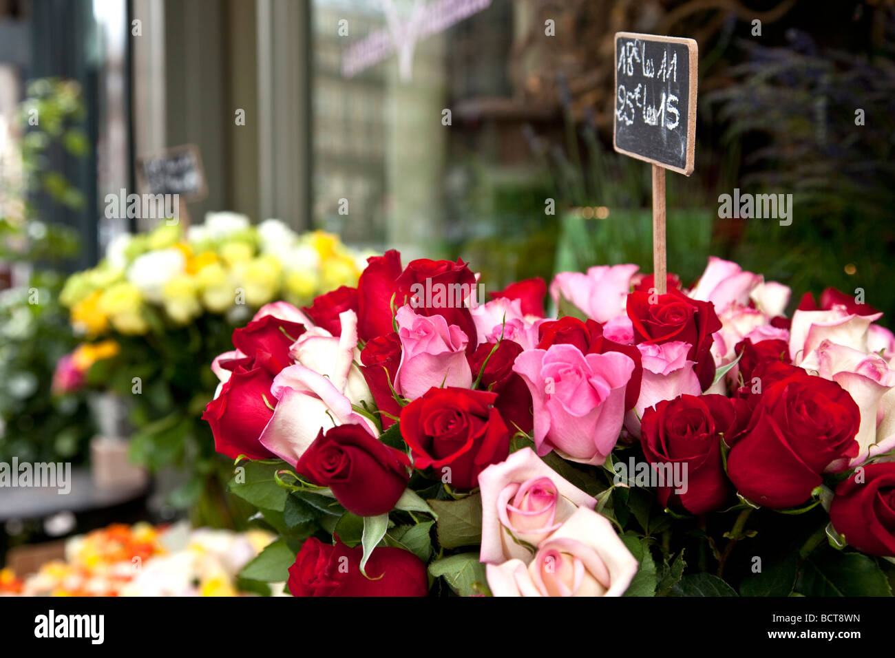 French flower shop hi-res stock photography and images - Alamy