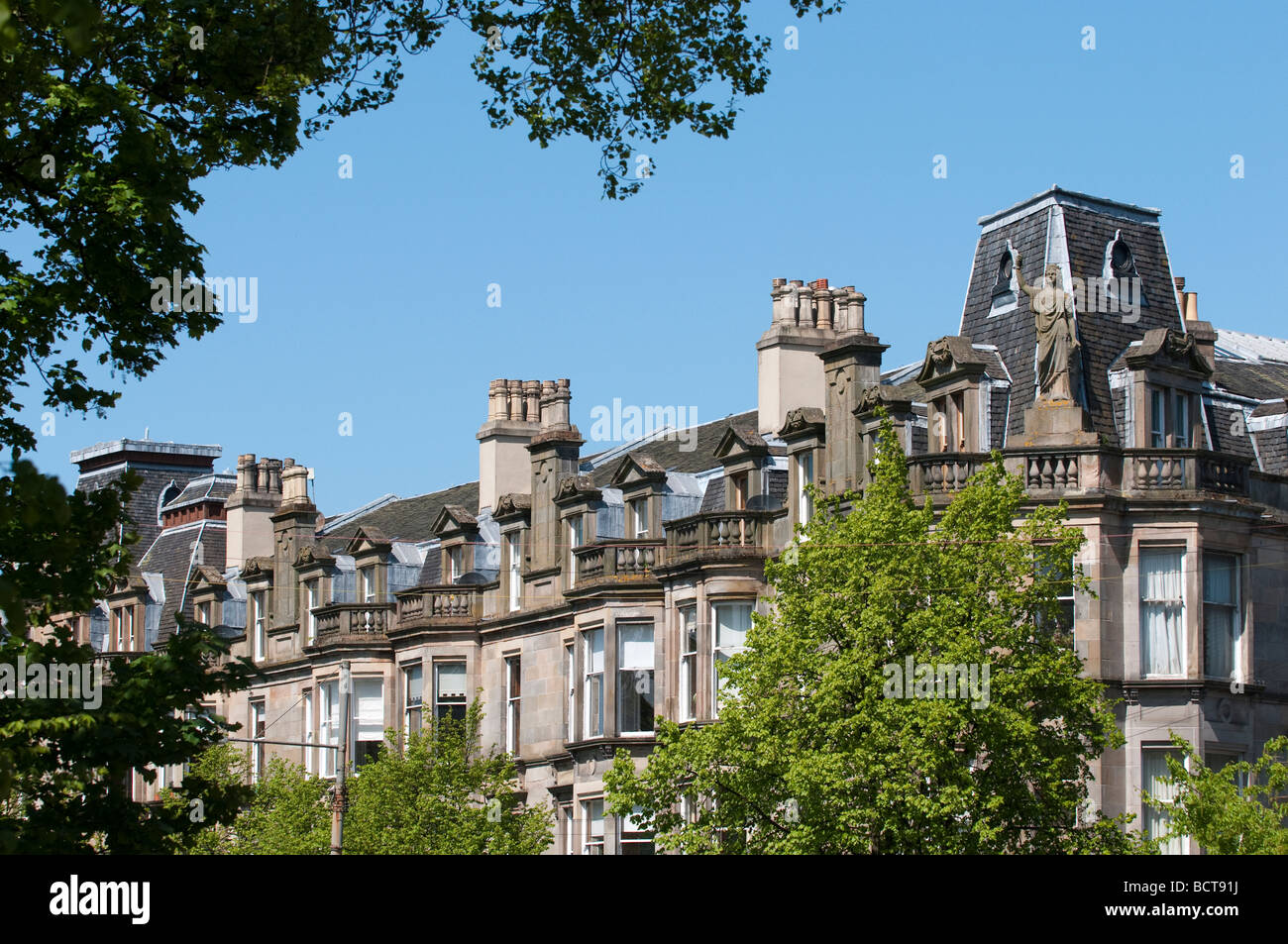 Glasgow housing estate hi-res stock photography and images - Alamy
