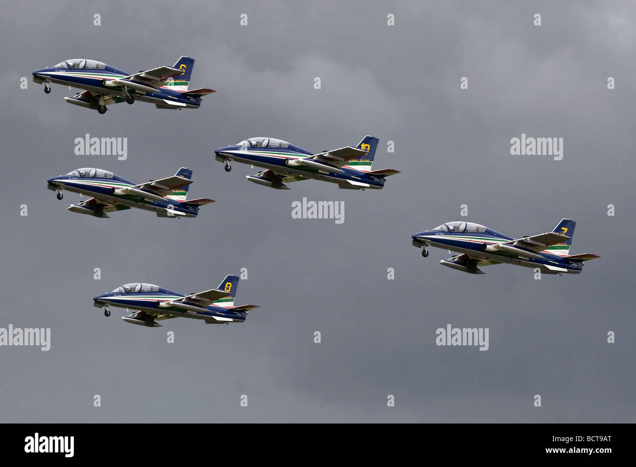 Italian air force aerobatic team hi-res stock photography and images ...