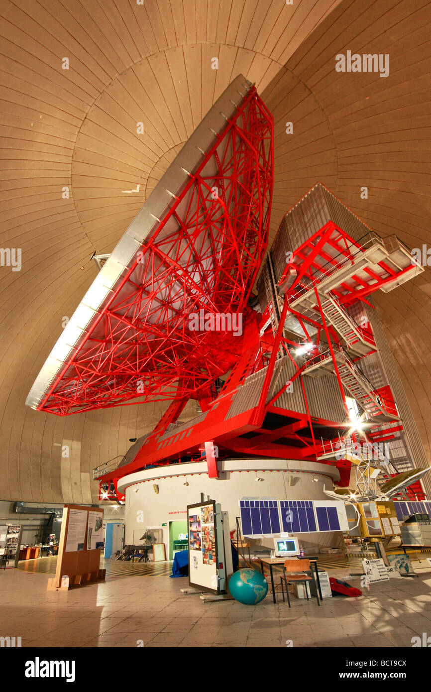 Antenna 1, Radom, satellite model, museum, Raisting earth station ...