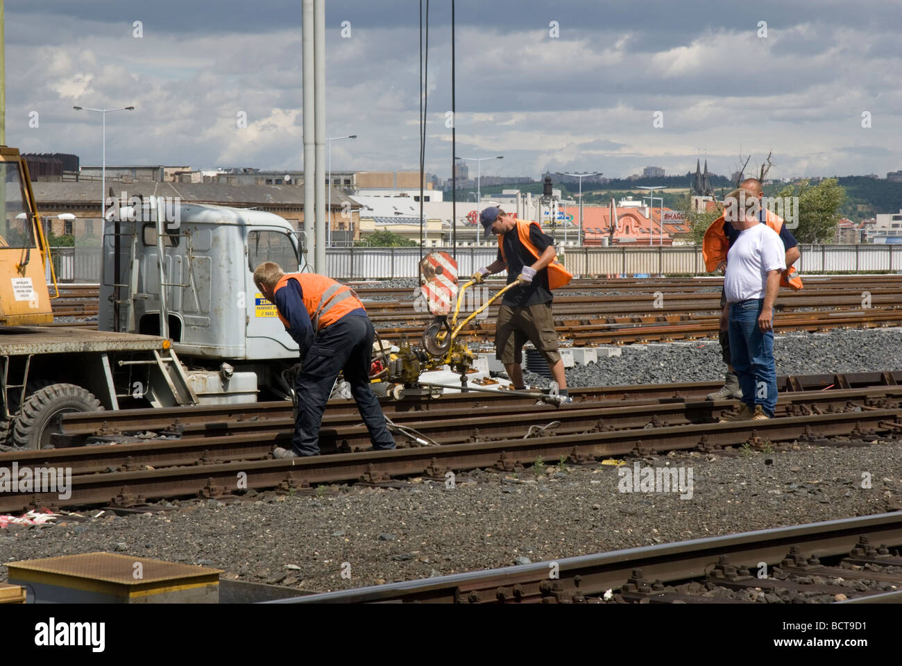 Men working on railway hi-res stock photography and images - Alamy