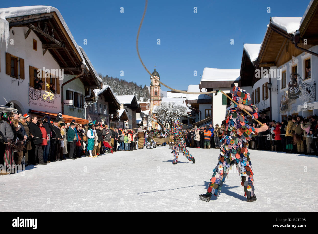 "Goasslschnalzer" whip crackers, carnival, Mittenwald, Werdenfels ...