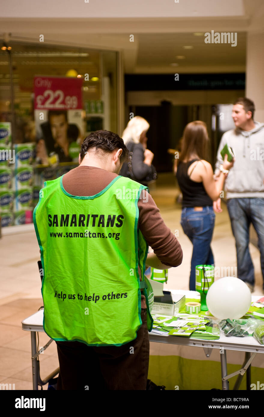 Samaritans worker hi-res stock photography and images - Alamy
