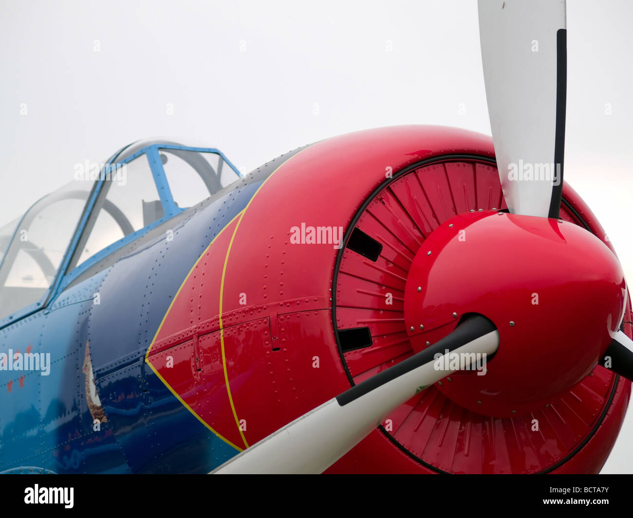 Old WW2 propeller fighter aircraft nose close up Stock Photo - Alamy