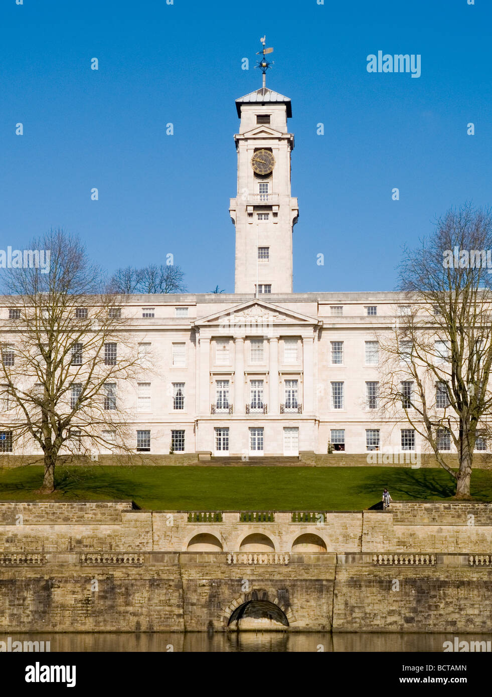 Highfields Park and the Nottingham University Trent Building, Beeston ...