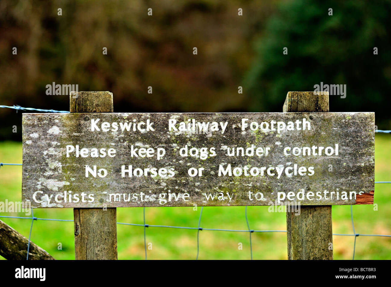Keswick Railway Footpath Sign Stock Photo - Alamy
