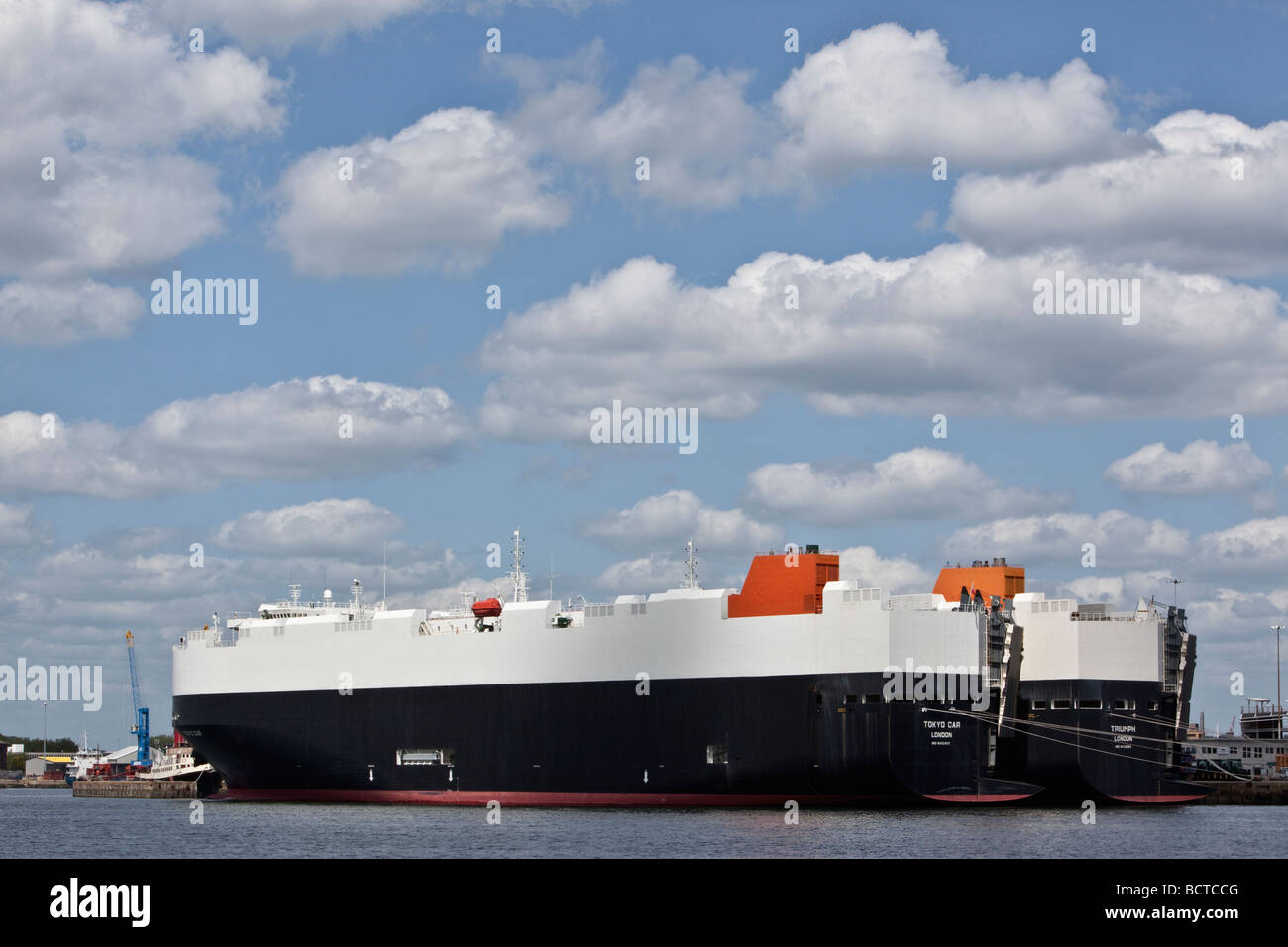 Car vessels hi-res stock photography and images - Alamy