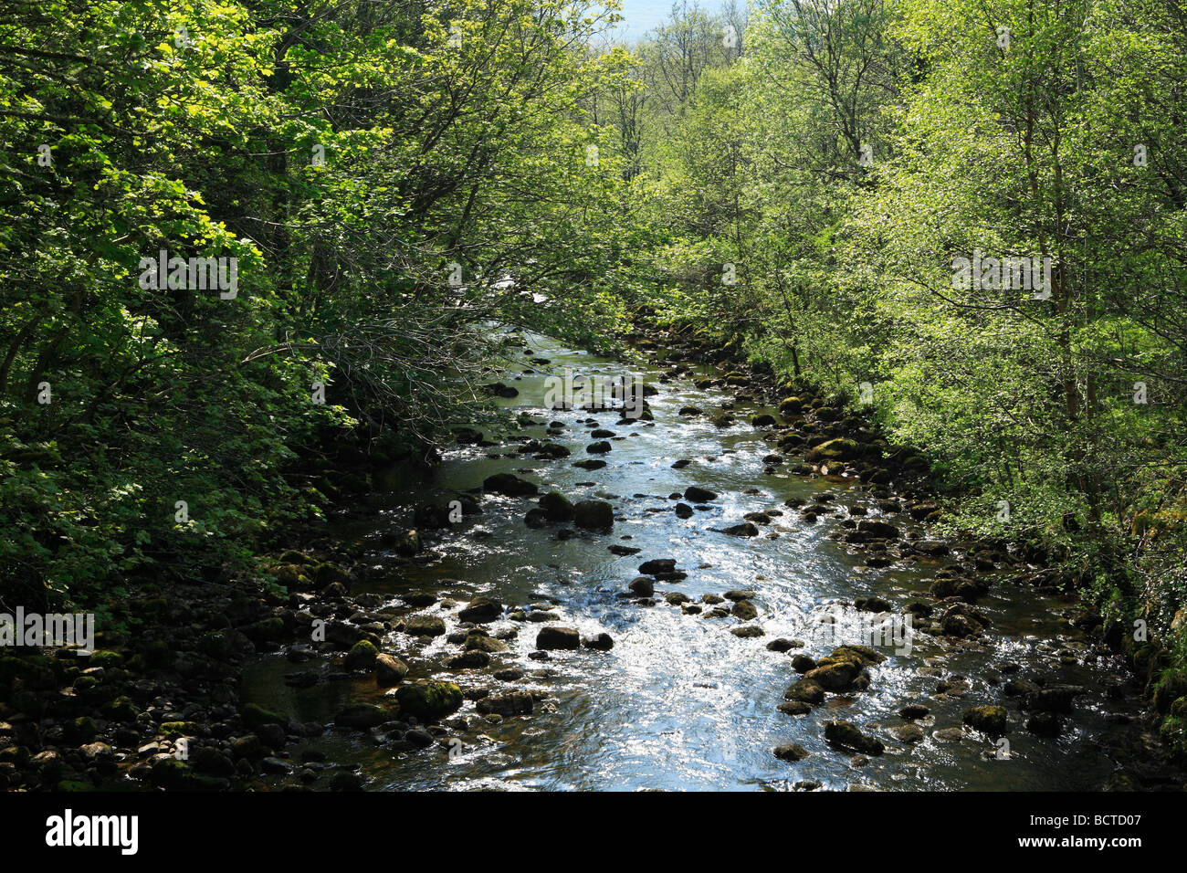 Water stoney hi-res stock photography and images - Alamy