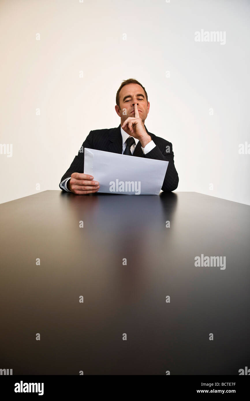 Concentrating tables hi-res stock photography and images - Alamy