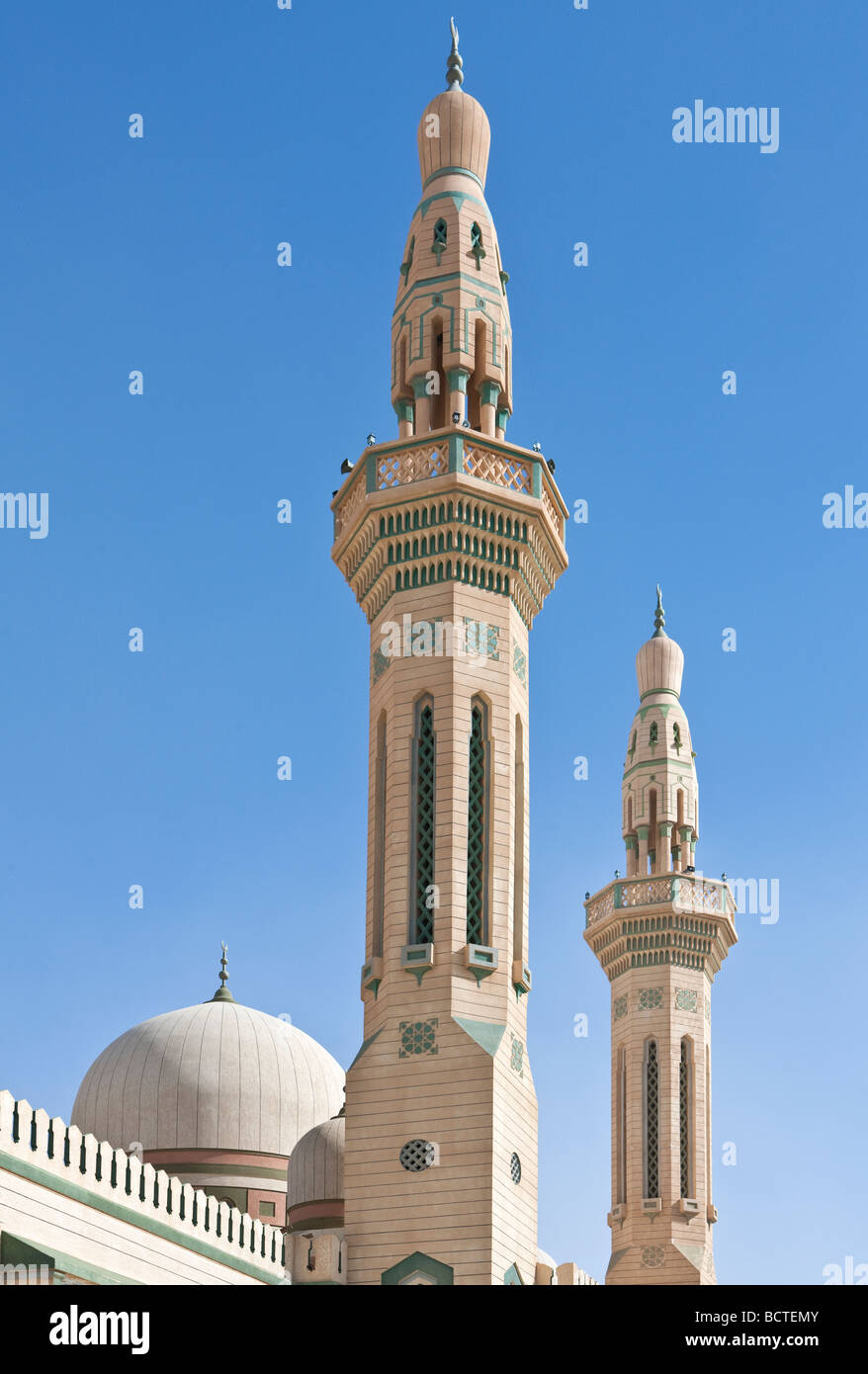 Libya Ghadames the new mosque Stock Photo - Alamy