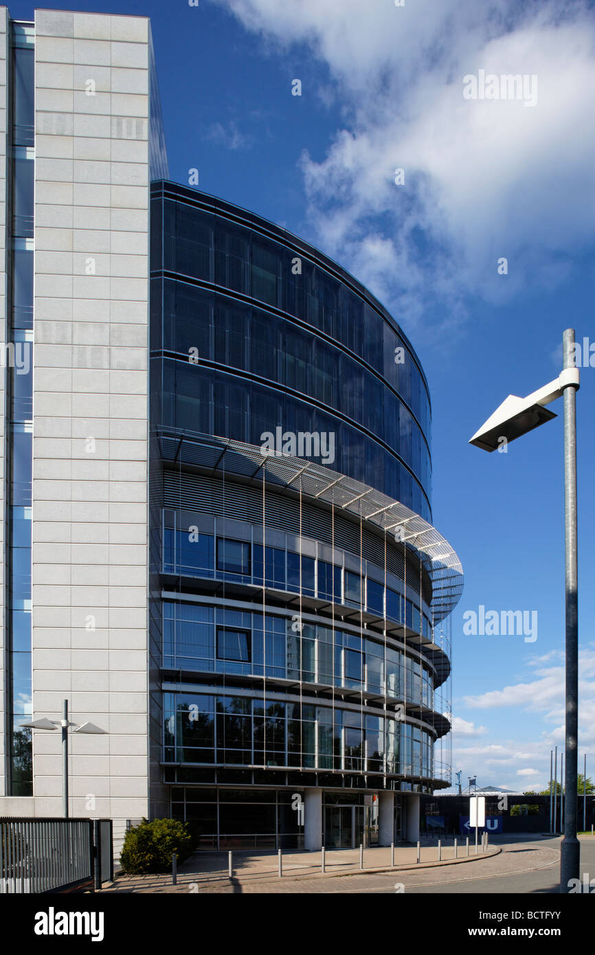 Office building and administration building hi-res stock photography ...