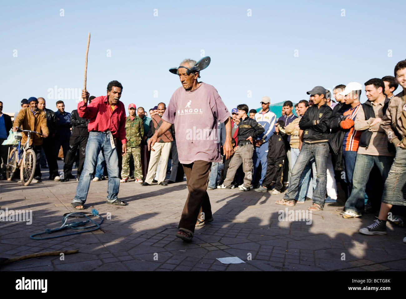 Morocco street performers hi-res stock photography and images - Alamy