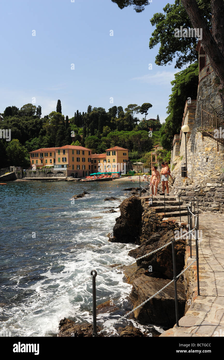 Rapallo beach hi-res stock photography and images - Alamy
