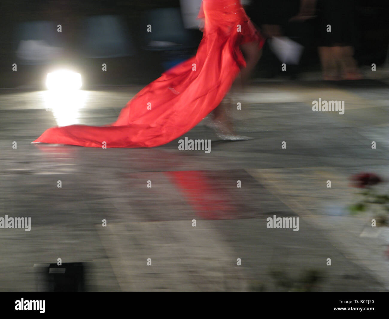 female model on catwalk at fashion show Stock Photo - Alamy