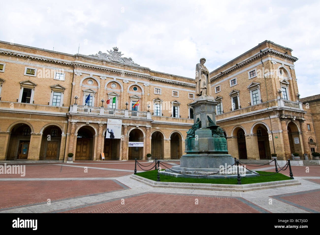 Piazza Giacomo Leopardi Recanati Macerata Italy Stock Photo - Alamy