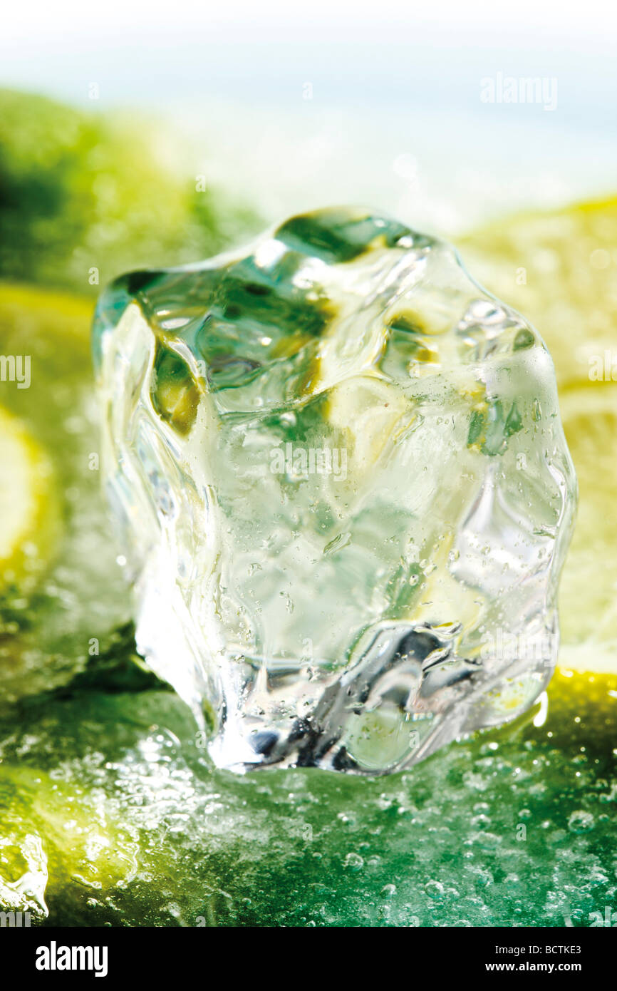 Lemon slices frozen hi-res stock photography and images - Alamy
