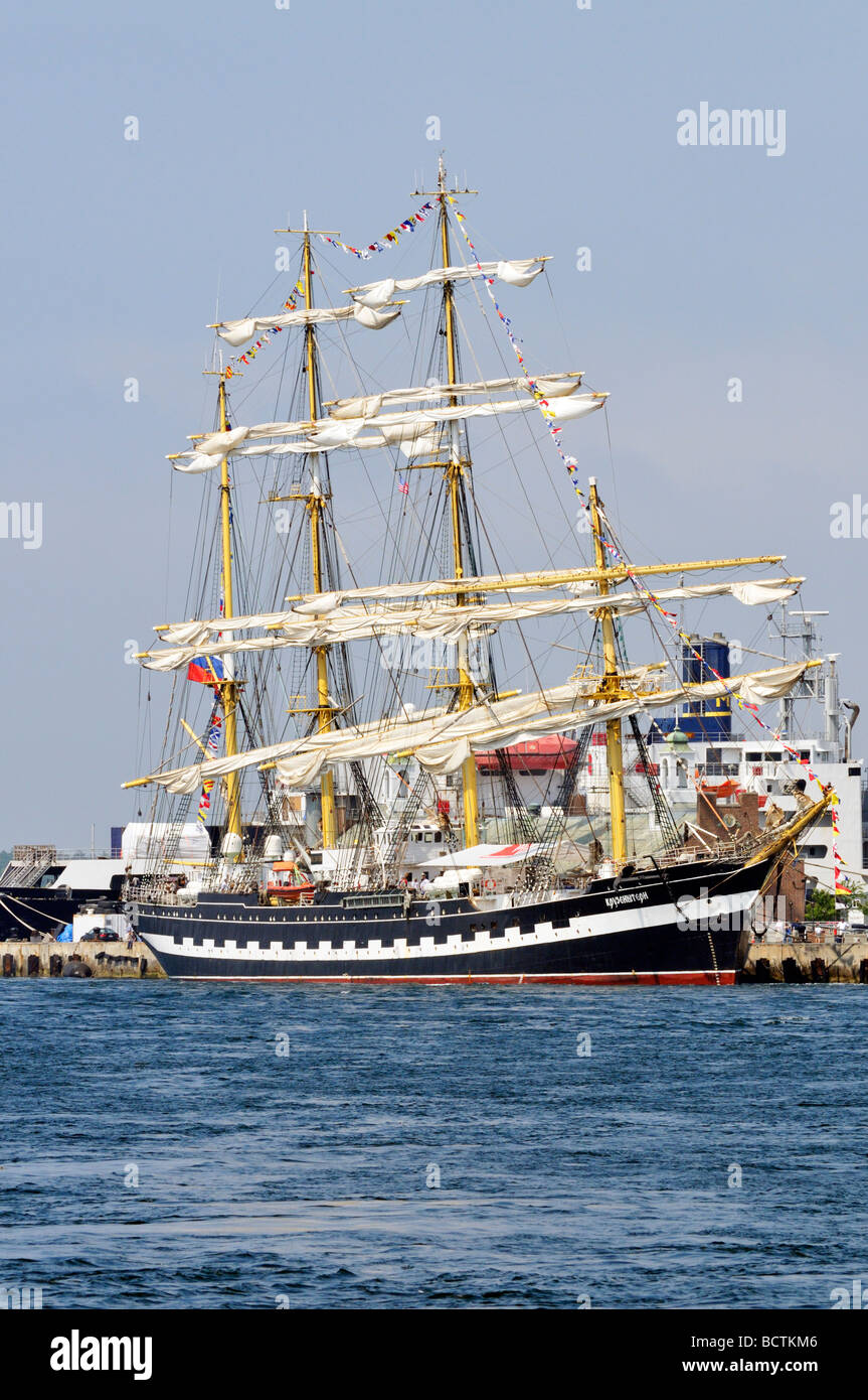 Russian Tall ship Kruzenshtern docked at Massachusetts Maritime Academy ...