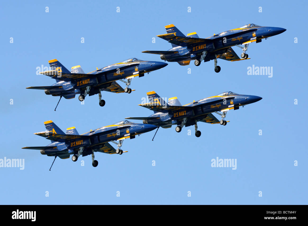 Blue Angels Diamond Formation executes the dirty pass Stock Photo - Alamy