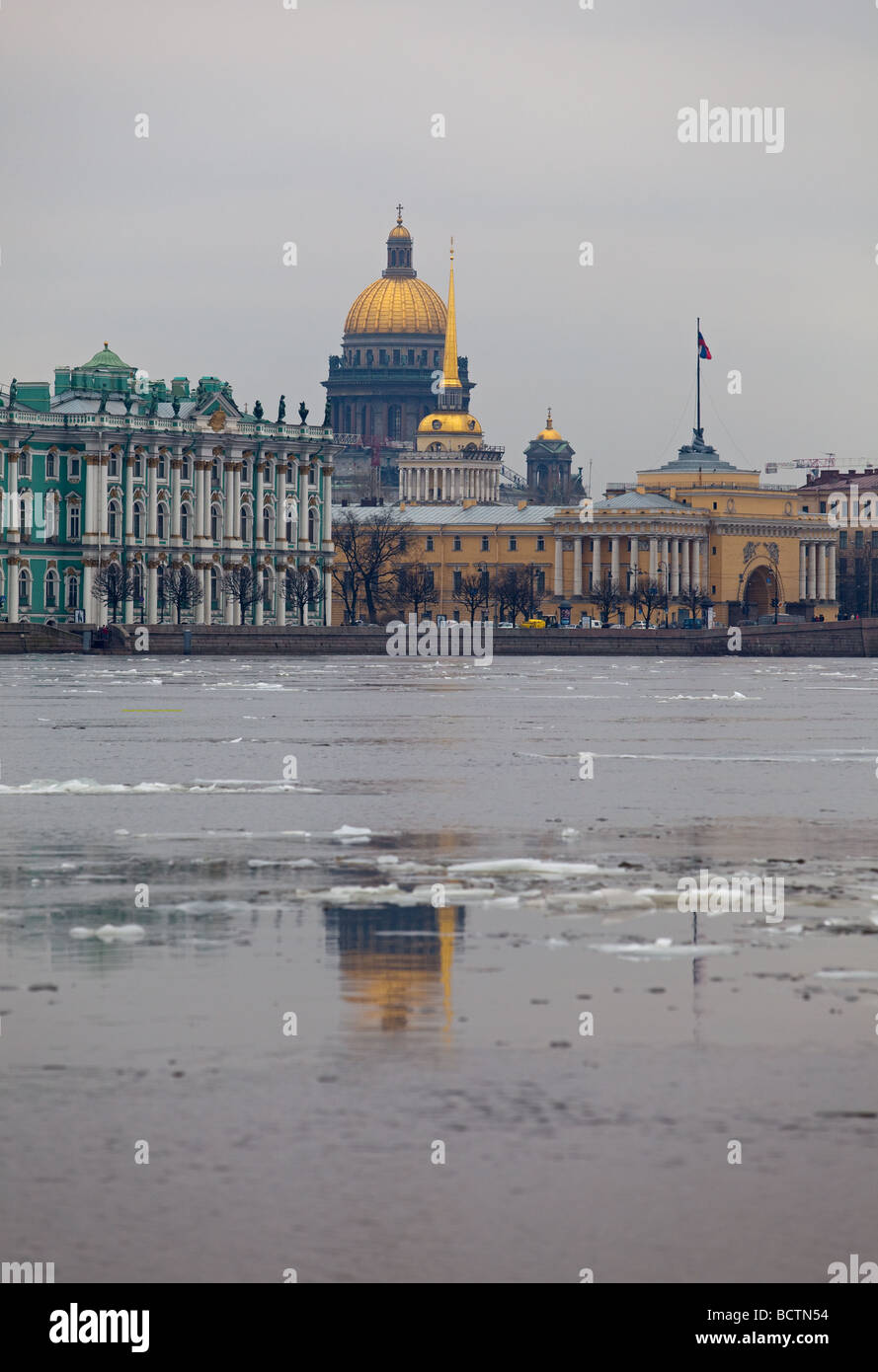 Floating of ice on Neva river, St. Petersburg Stock Photo - Alamy