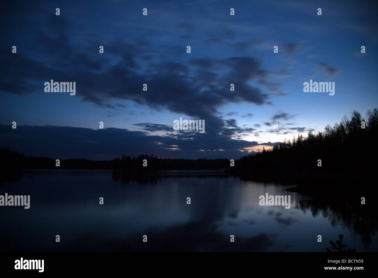 Sunset over night forest hi-res stock photography and images - Alamy