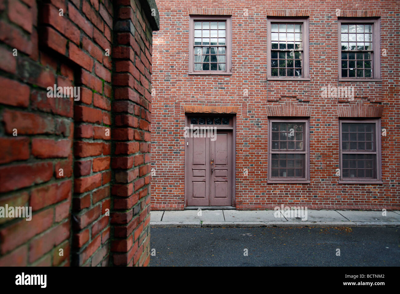 Colonial 1700s hi-res stock photography and images - Alamy