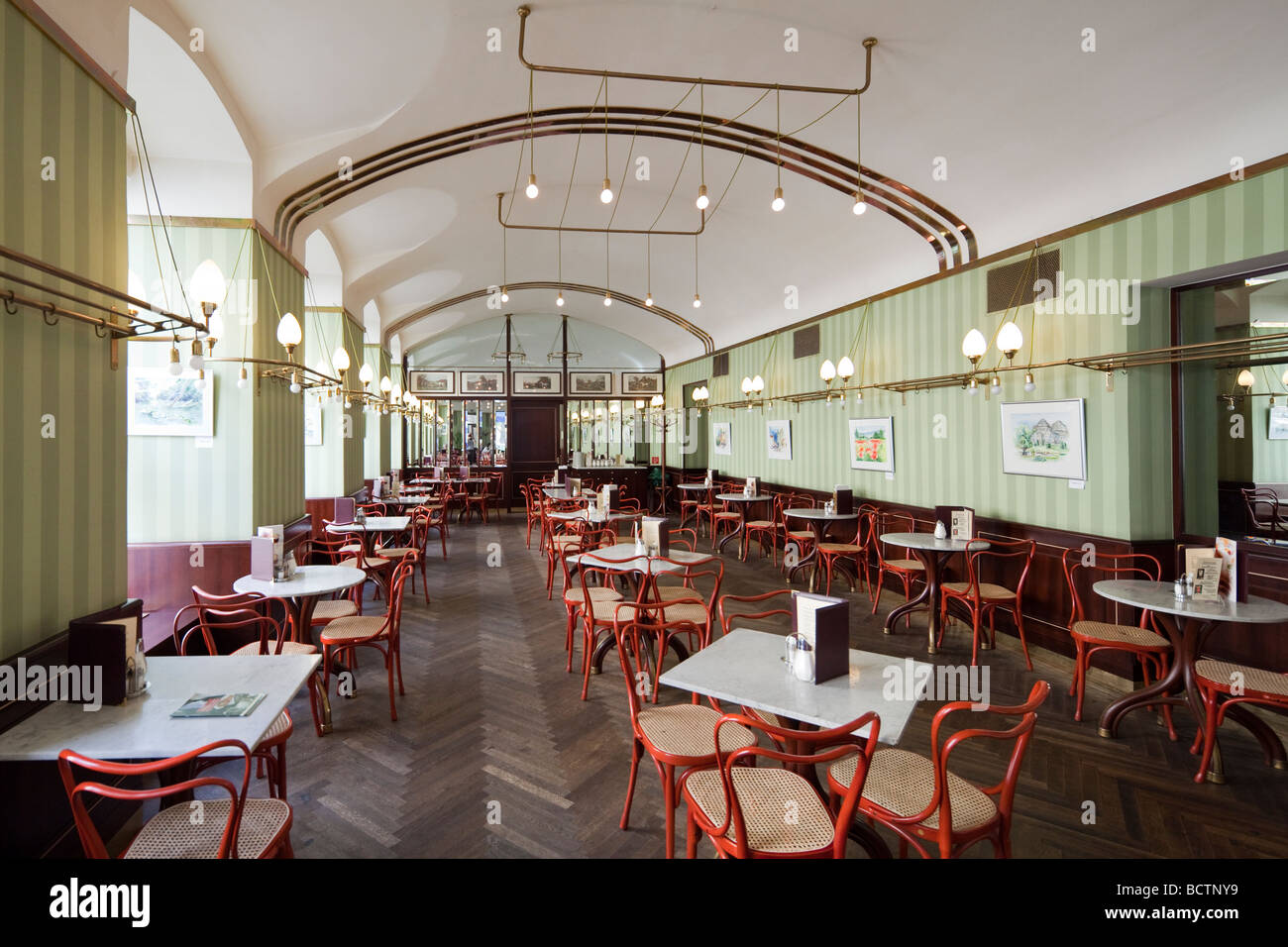 Cafe Museum, Karlsplatz, Vienna , Austria Stock Photo - Alamy