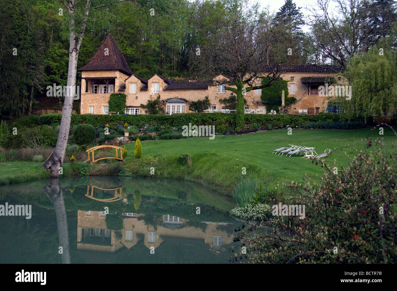 French country inn hi-res stock photography and images - Alamy