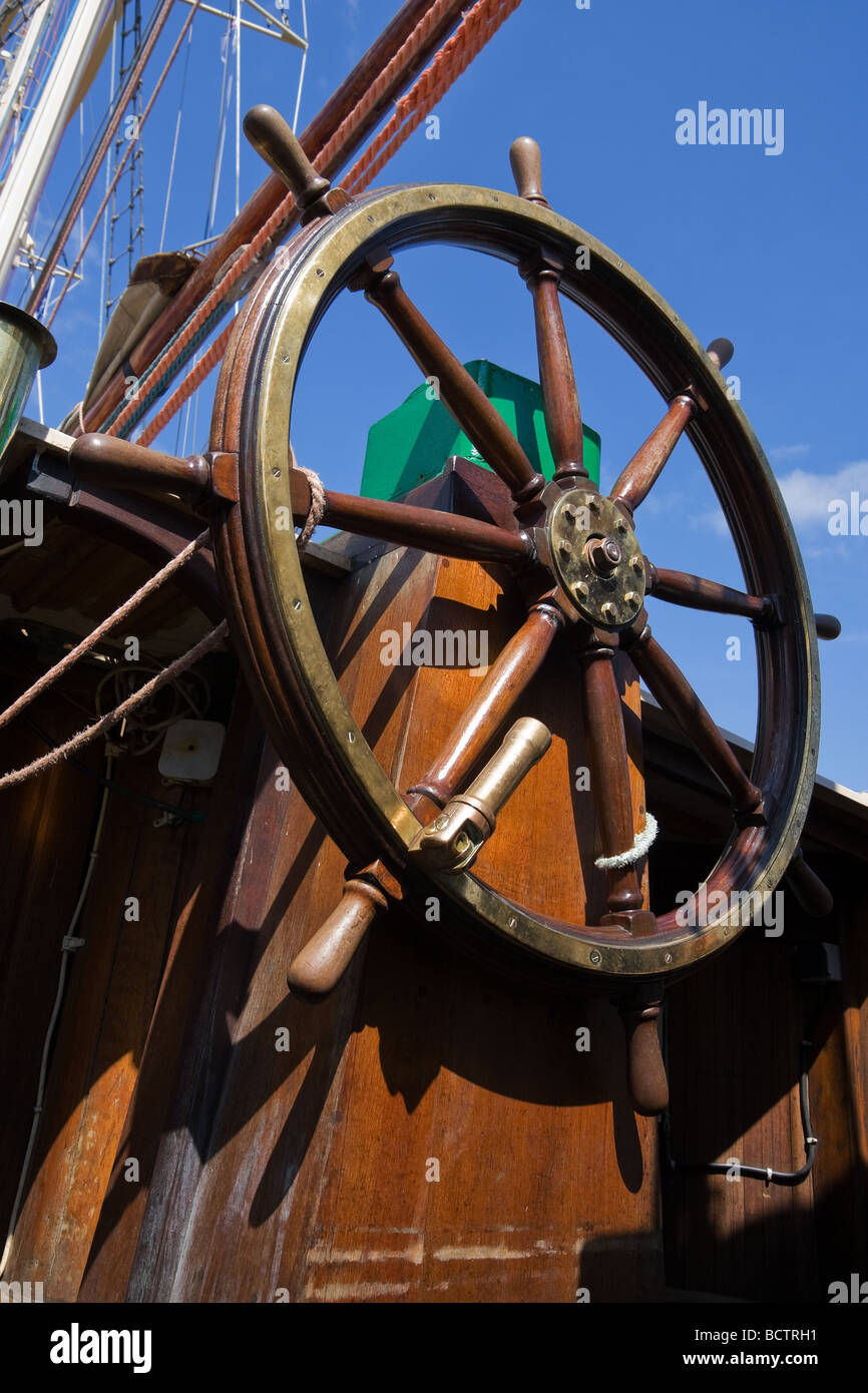 Steering wheel of old sail ship Stock Photo - Alamy