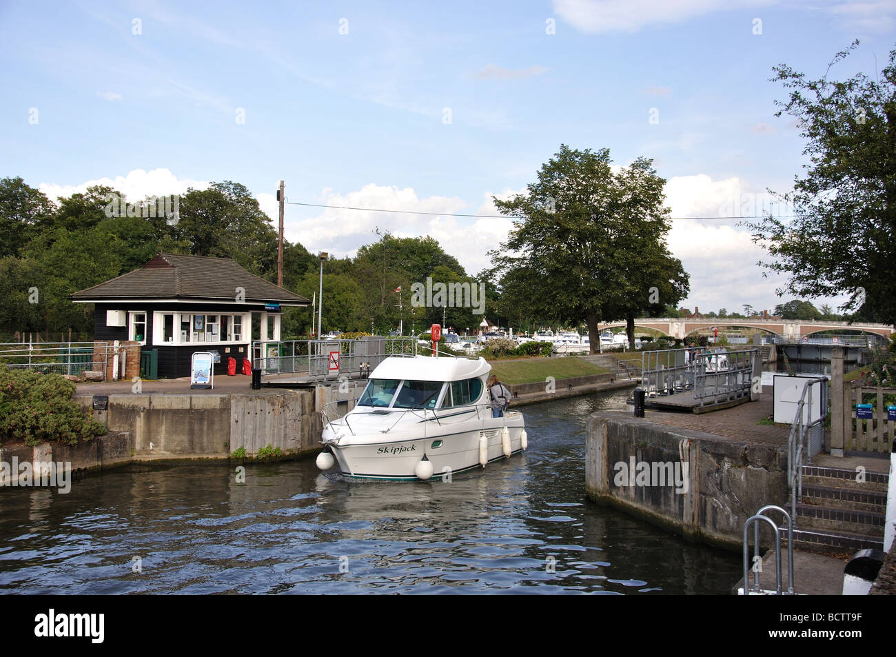 E molesey hi-res stock photography and images - Alamy