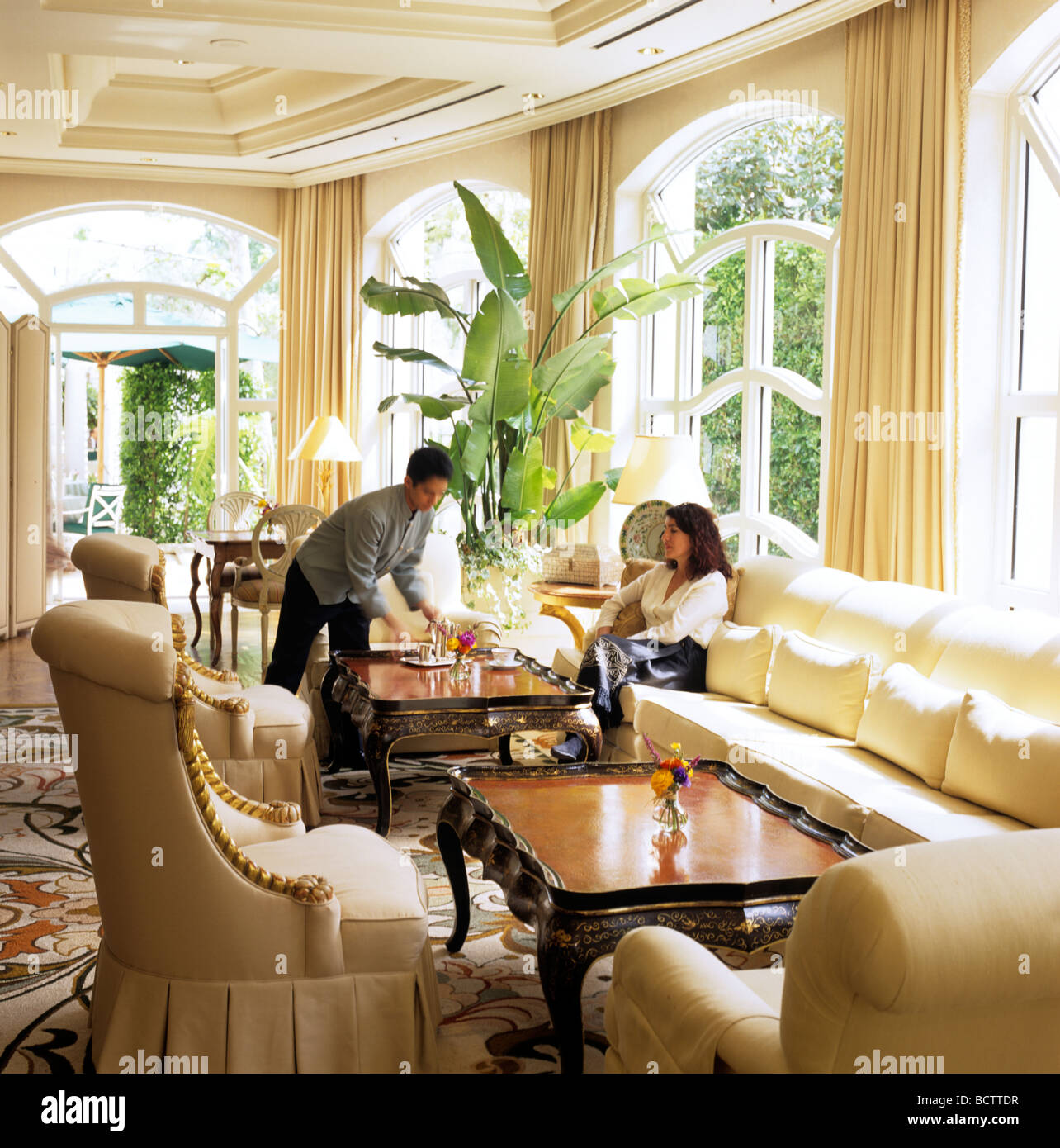 Beverly hills hotel interior hi-res stock photography and images - Alamy