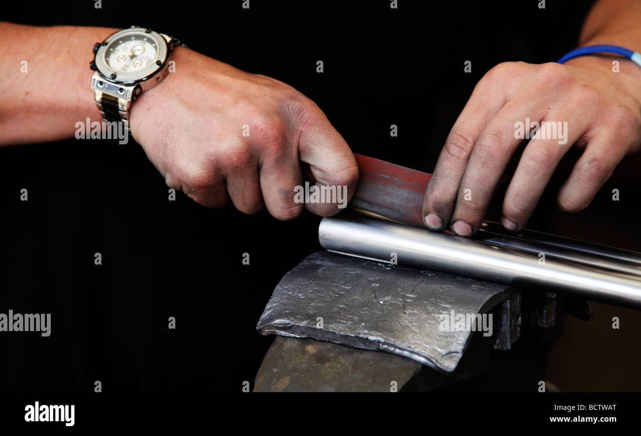 Gunsmith hi-res stock photography and images - Alamy